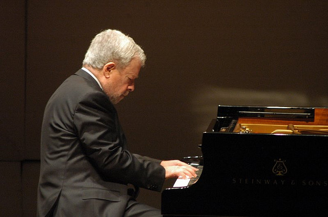 Notícias da UFMG - 'Artista do mundo', pianista Nelson Freire recebe ...