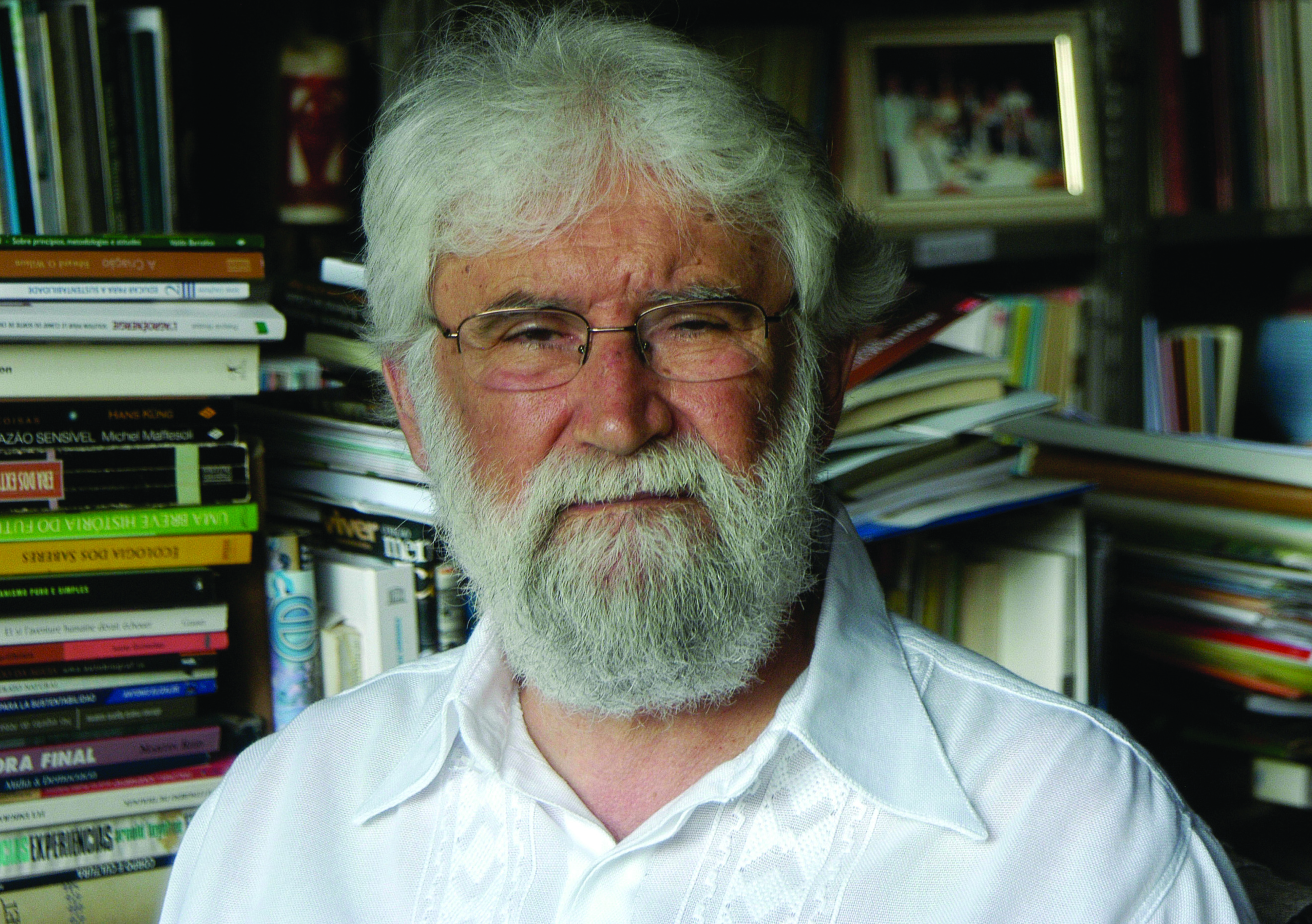 Notícias da UFMG - Leonardo Boff abrirá nesta terça congresso sobre ...